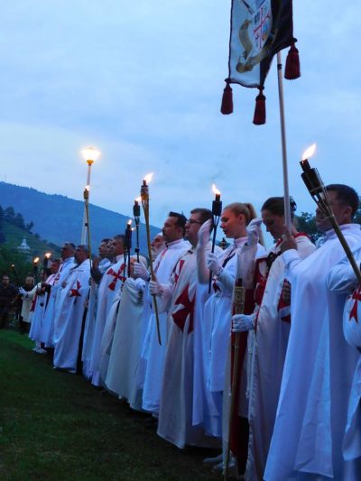 Cavalerii templieri au fost ucişi de ciumă la Nisovo sau de către ...