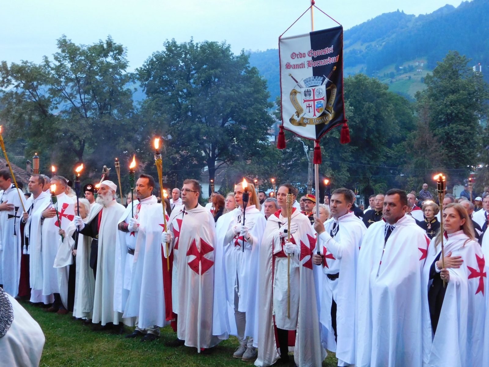Cavalerii templieri au fost ucişi de ciumă la Nisovo sau de către ...